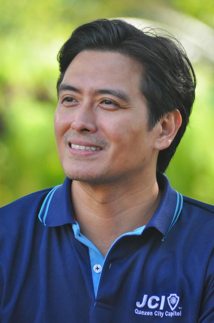 Alfred Vargas fulfills a dream with ‘Pieta’ – Tempo – The Nation's ...