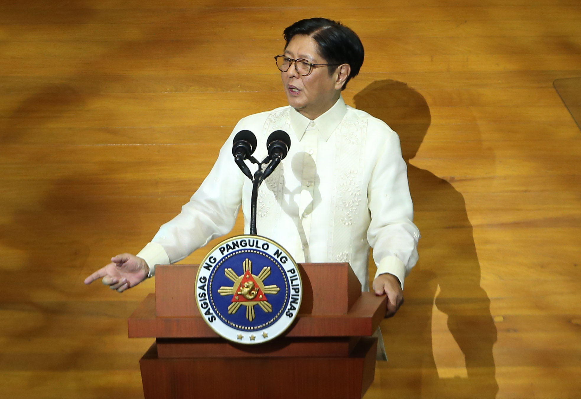 Marcos vows to bring Zaldy Co home – Tempo