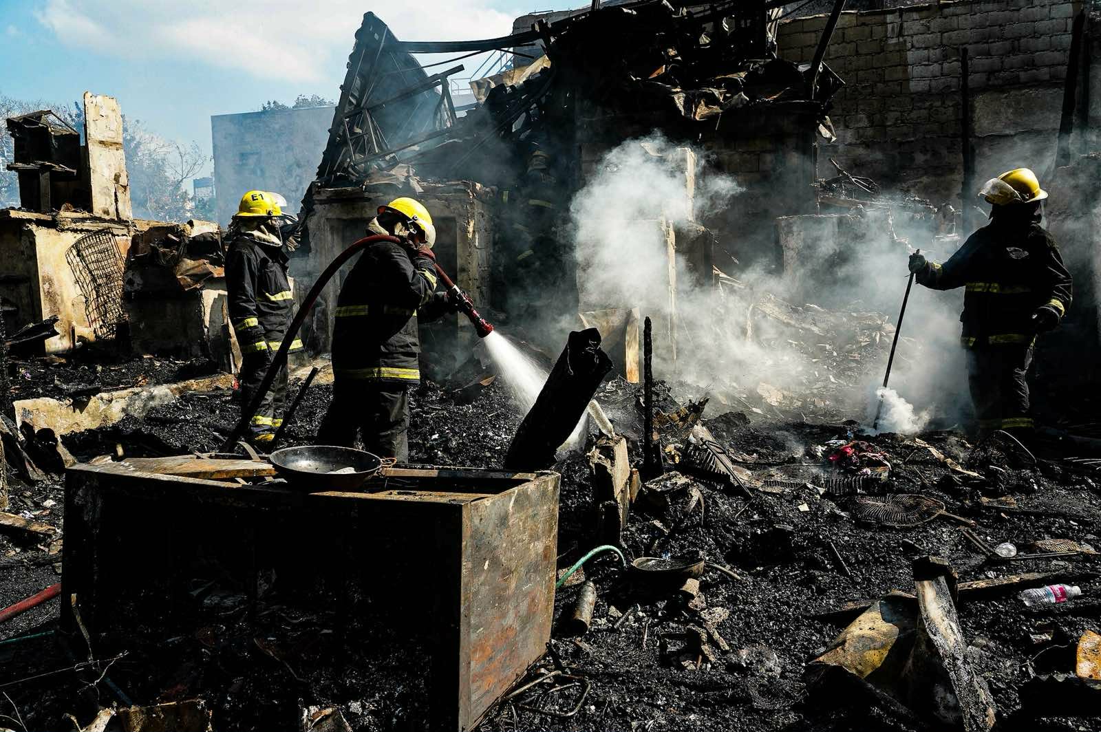 Intramuros fire sparked by jealous rage leaves 2 dead, P1.5M damage – Tempo